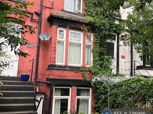 Victoria Terrace, Leeds, LS3 4 bed terraced house to rent £2,107 pcm £486 pw
