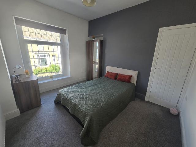 Victoria Terrace, Swansea SA1, Room to rent, £475 pcm | PrimeLocation
