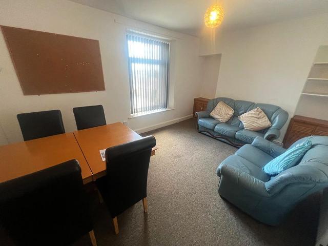 Victoria Terrace, Swansea SA1, 3 bed maisonette to rent, £1,110 pcm | PrimeLocation