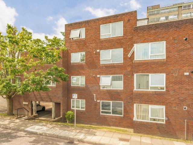 Victoria Villas, Richmond TW9, 1 bed flat to rent, £1,500 pcm | PrimeLocation