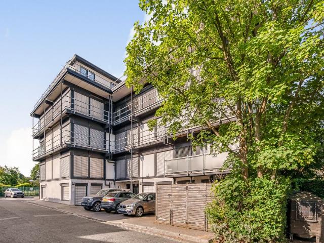 Victoria Villas, Richmond TW9, 1 bed flat to rent, £1,975 pcm | PrimeLocation