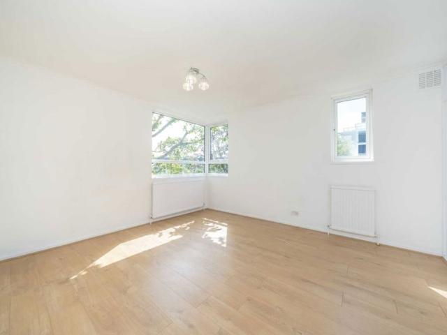 Victoria Villas, TW9, London