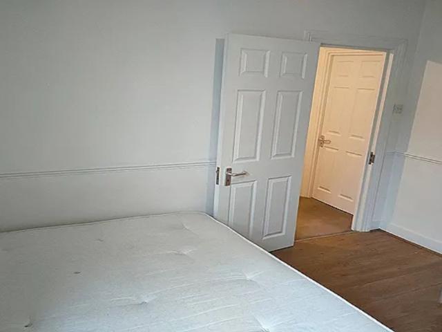 Victoria Way, Charlton SE7, Room to rent, £850 pcm | PrimeLocation