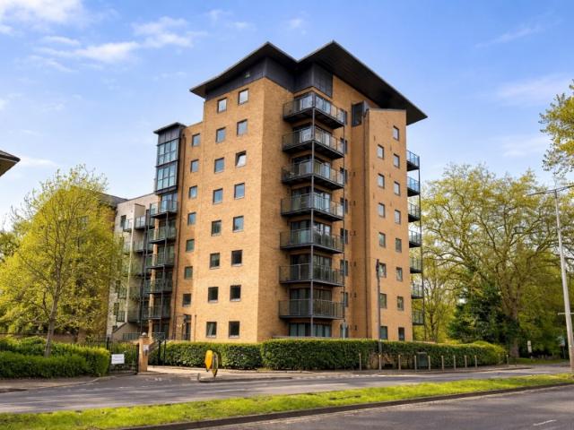 Victoria Way, Woking 2 bedrooms Property for lettings Seymours