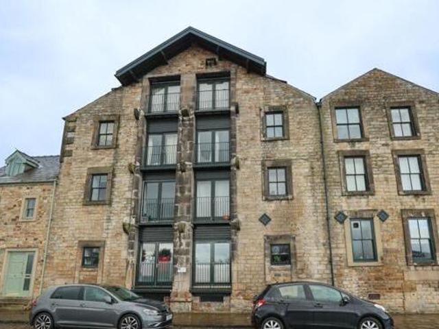 Victoria Wharf, St. Georges Quay, 2 Bedroom Flat
