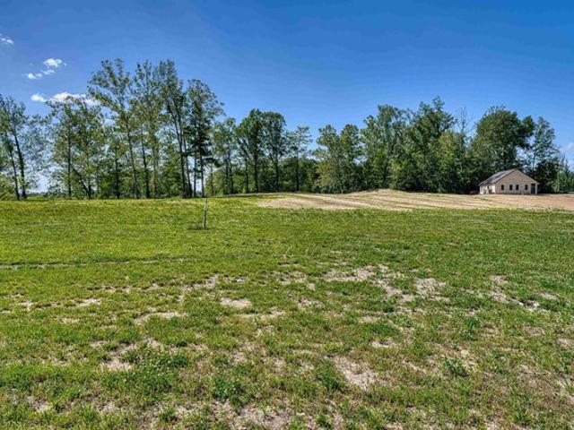 Victoria Woods Dr Lot 3, Victoria Woods, IN 47601