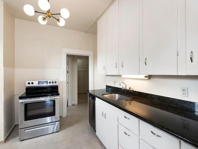 Victoria Apartments 2 Bedroom Apartment for Rent at 706 N 42nd St, Seattle, WA 98103 Fremont