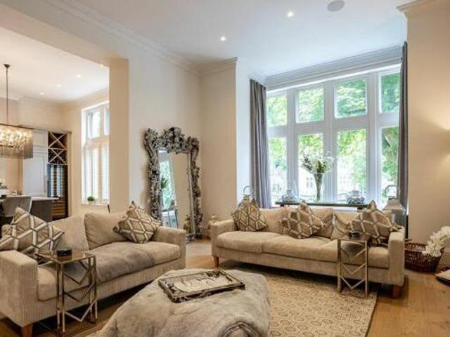 Victoria Avenue, Harrogate, 2 Bedroom Apartment