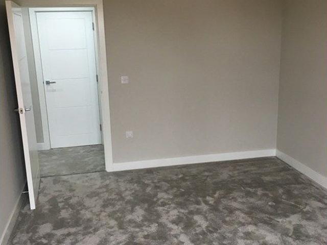 Victoria Avenue, Southend On Sea SS2, 2 bed flat to rent, £1,475 pcm | PrimeLocation