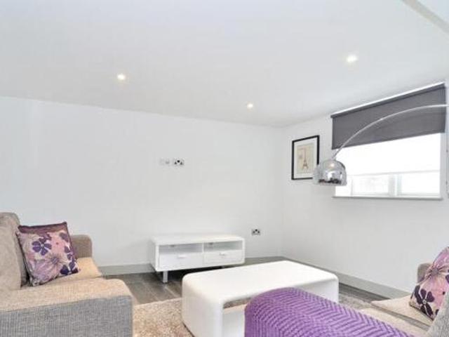 Victoria Chambers, Strutton Ground, 3 Bedroom Apartment