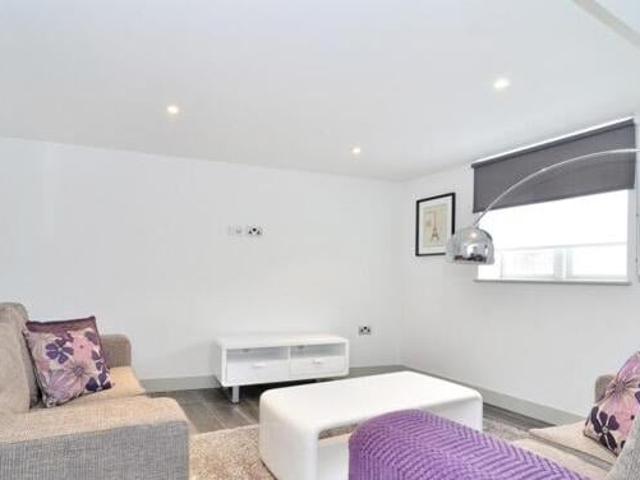 Victoria Chambers, Strutton Ground, 3 Bedroom Apartment