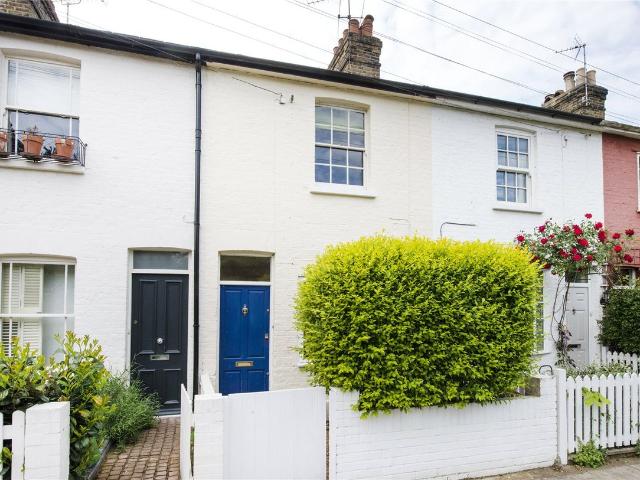 Victoria Cottages, Kew TW9, 2 bed terraced house to rent, £2,800 pcm | PrimeLocation