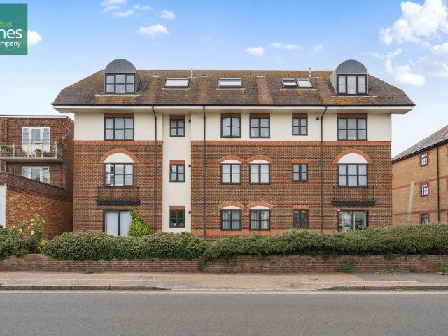 Victoria Court, Lancing BN15 1 bed flat to rent £1,150 pcm £265 pw