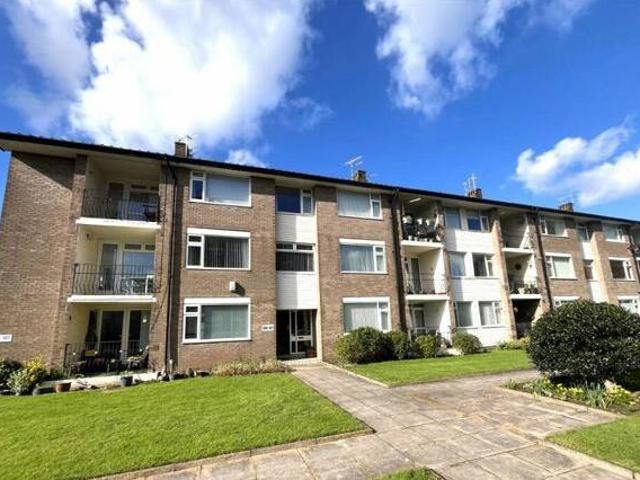 Victoria Court, Southport, 3 Bedroom Apartment