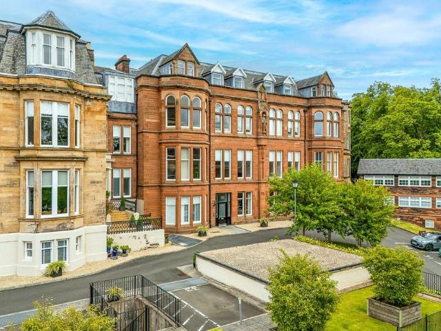 Victoria Crescent Road, Glasgow, G12 2 bed apartment to rent £2,350 pcm £542 pw