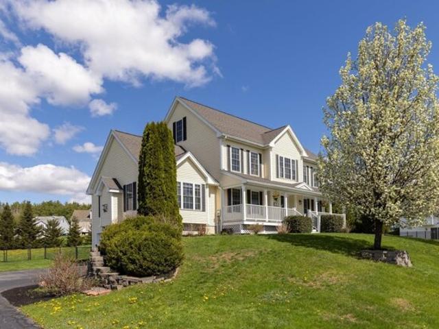 Victoria Dr, Somersworth, Home For Sale