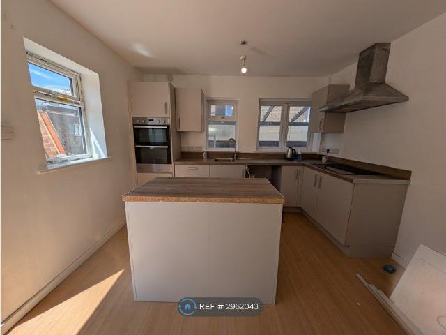 Victoria Drive, Eastbourne BN20, 4 bed semi detached house to rent, £1,900 pcm | PrimeLocation