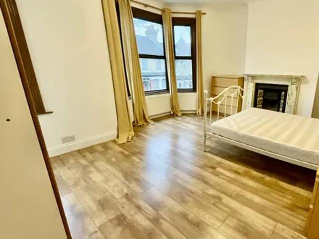 Victoria Food Store, 53 Inverine Road, London, SE7 7NJ, United Kingdom | 1 bed townhouse for rent #139265886 | Rentberry