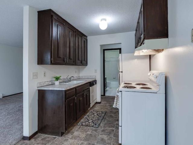 Victoria Flats Roseville 2 Bedroom Apartment for Rent at 885 Highway 36 W, Roseville, MN 55113 Roseville