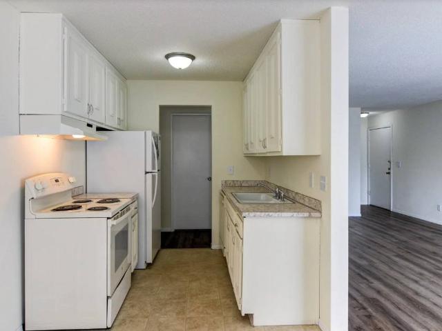 Victoria Flats Roseville 2 Bedroom Apartment for Rent at 885 Highway 36 W, Roseville, MN 55113 Roseville