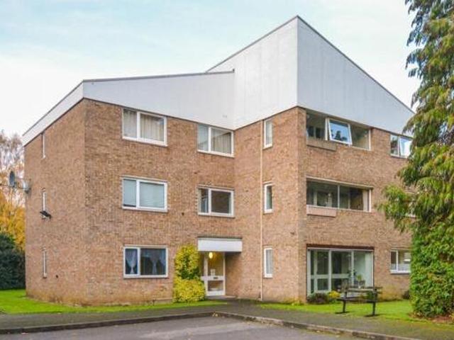 Victoria Gardens, Off London Road, 2 Bedroom Flat
