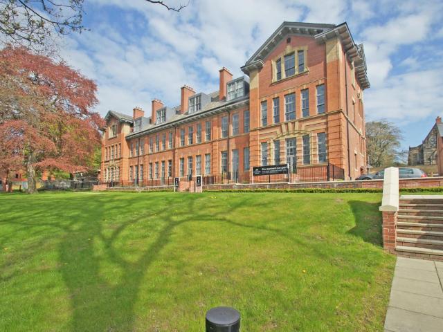 Victoria Gardens, Hyde Park, Leeds LS6, 2 bed flat to rent, £1,450 pcm | PrimeLocation