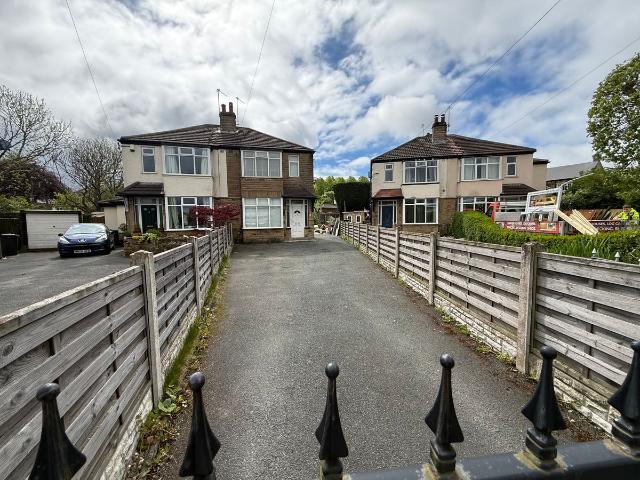 Victoria Gardens, Pudsey LS28, 3 bed semi detached house to rent, £1,250 pcm | PrimeLocation