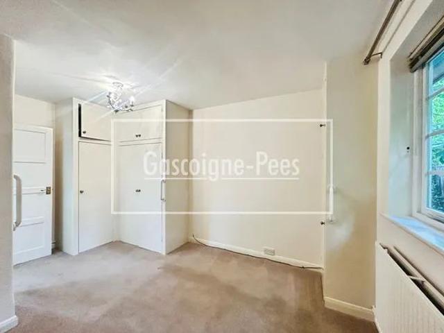 Victoria Hill Road, Fleet, GU51
