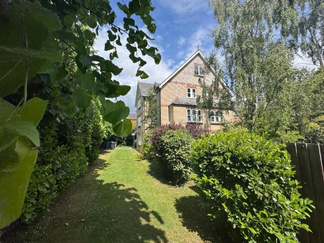 Victoria House, Bury St Edmunds 2 bed apartment to rent £1,050 pcm £242 pw