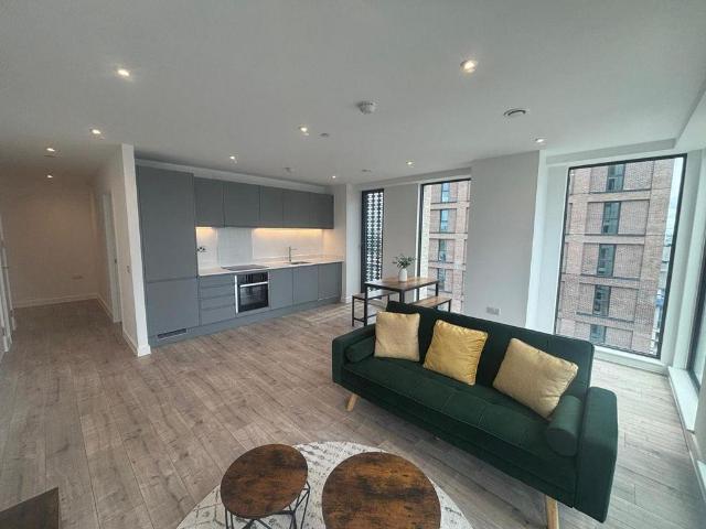 Victoria House, Great Ancoats Street. 2 bed apartment to rent £1,750 pcm £404 pw