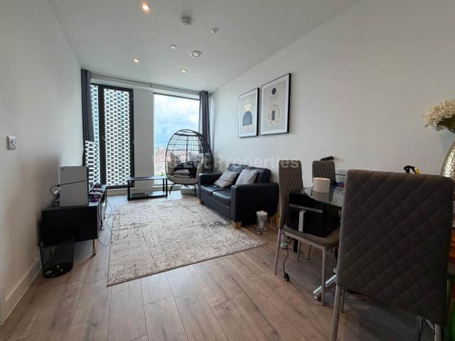Victoria House, Great Ancoats Street M4, 1 bed flat to rent, £1,300 pcm | PrimeLocation