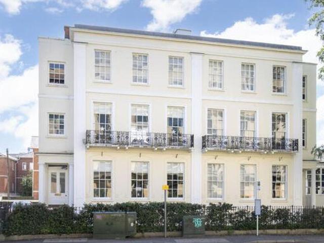 Victoria House, St. James Square, 2 Bedroom Apartment