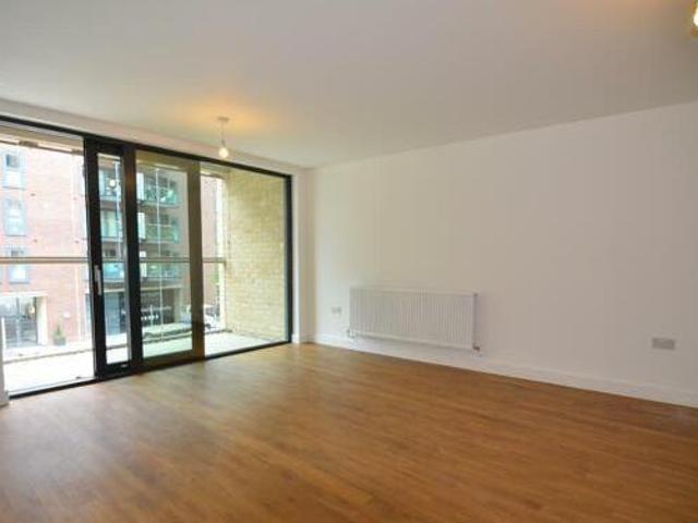 Victoria House Surrey Quays Road, Canada Water, 1 Bedroom Flat