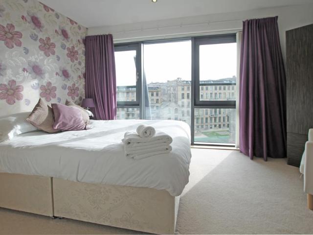 Victoria Mills, Salts Mill Road. 2 bed duplex to rent £1,050 pcm £242 pw
