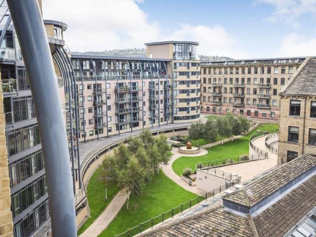 Victoria Mills, Salts Mill Road, Shipley BD17, 2 bed flat to rent, £850 pcm | PrimeLocation