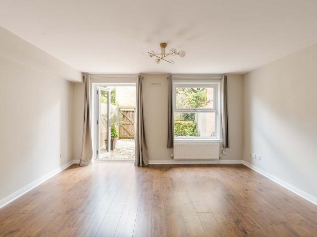 Victoria Park Road, London E9, 2 bed maisonette to rent, £3,000 pcm | PrimeLocation