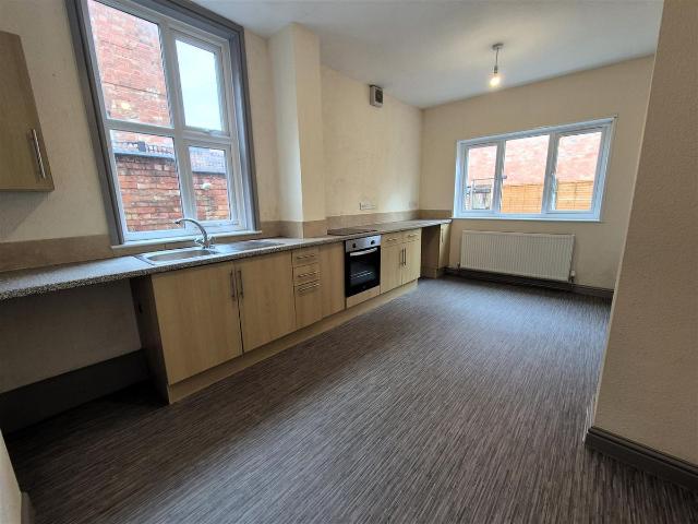 Victoria Park Road, Leicester LE2, 1 bed flat to rent, £850 pcm | PrimeLocation