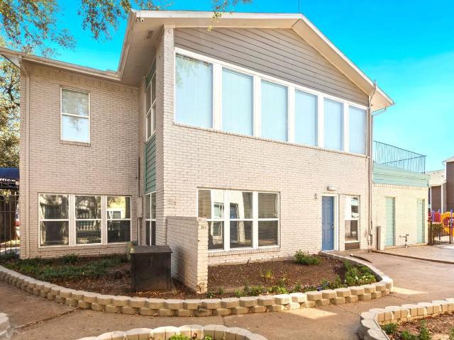 Victoria Park 1 Bedroom Apartment for Rent at 8600 S Course Dr, Houston, TX 77099 Alief