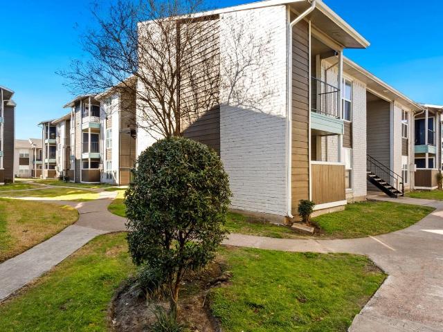 Victoria Park 1 Bedroom Apartment for Rent at 8600 S Course Dr, Houston, TX 77099 Alief