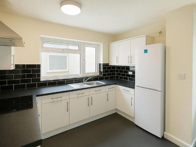 Victoria Park 5 bed Ex Bills. 5 bed house to rent £3,177 pcm £733 pw