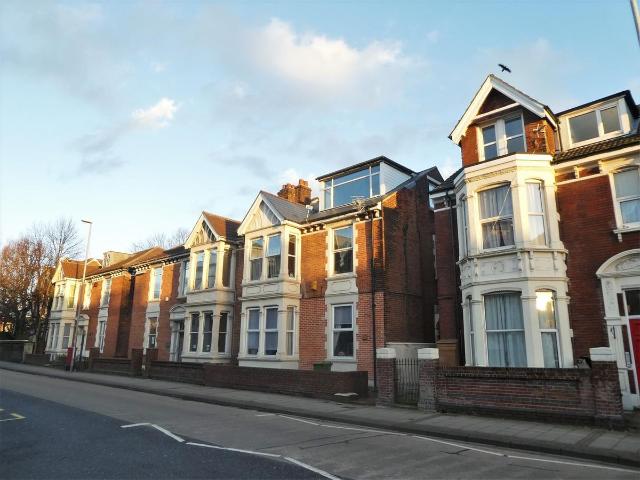 Victoria Road North, Southsea, Hants PO5, 1 bed flat to rent, £745 pcm | PrimeLocation