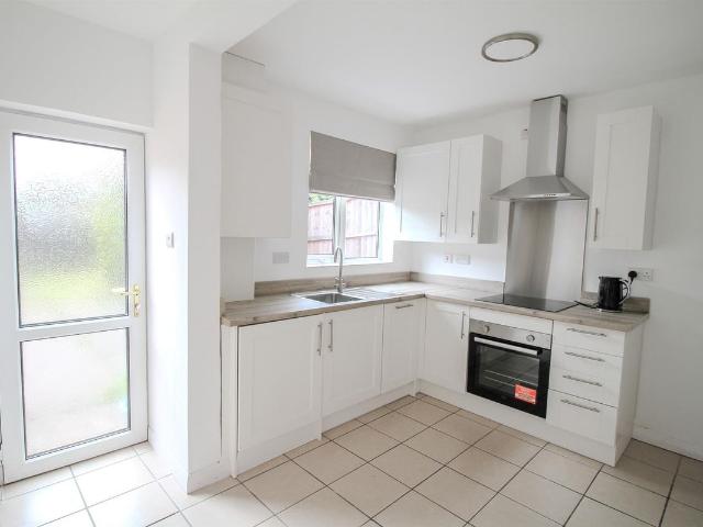 Victoria Road, Sherwood, Nottingham NG5, 2 bed terraced house to rent, £1,200 pcm | PrimeLocation