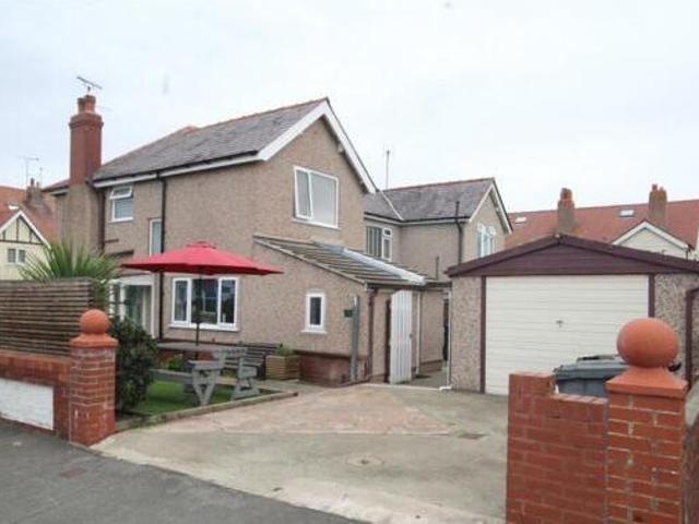 Victoria Road, Old Colwyn, 3 Bedroom Semi detached