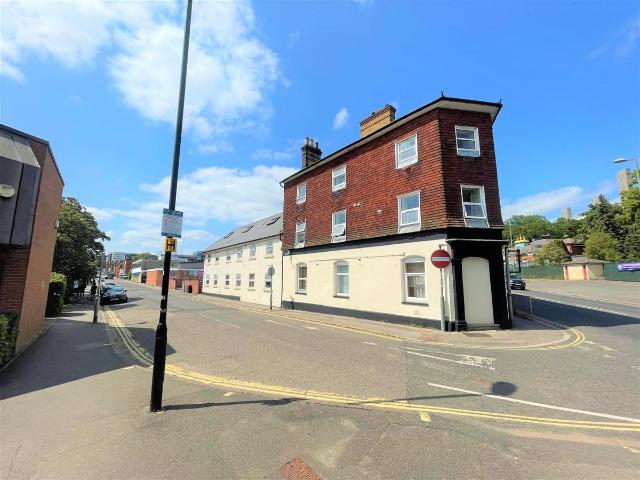 Victoria Road, Aldershot GU11, 1 bed flat to rent, £1,025 pcm | PrimeLocation