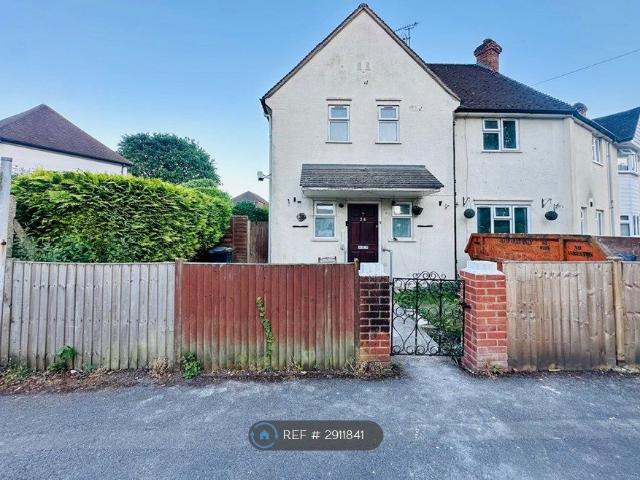 Victoria Road, Ascot SL5, 4 bed semi detached house to rent, £2,750 pcm | PrimeLocation