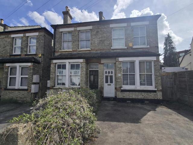 Victoria Road, Barnet 4 bed house to rent £2,800 pcm £646 pw