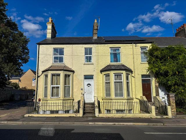 Victoria Road, Cambridge CB4, Room to rent, £575 pcm | PrimeLocation