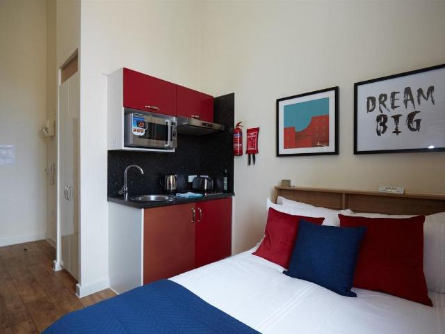 Victoria Road, Chester CH2, Studio to rent, £741 pcm | PrimeLocation