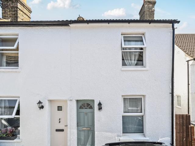 Victoria Road, Chislehurst BR7, 2 bed terraced house to rent, £1,750 pcm | PrimeLocation