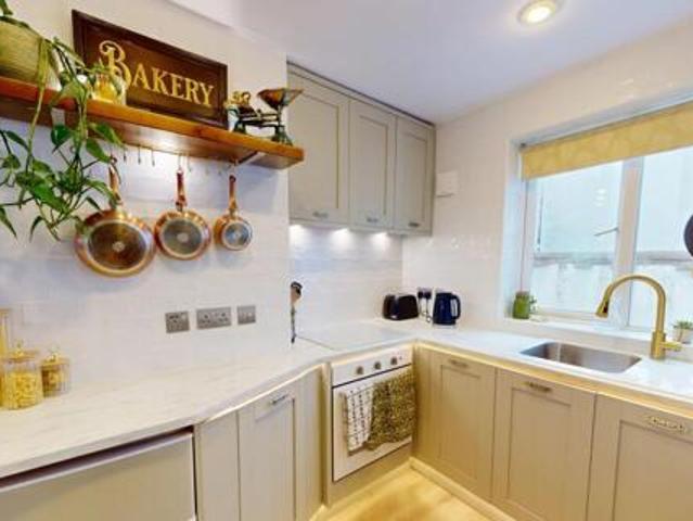 Victoria Road, City Centre, 1 Bedroom Flat